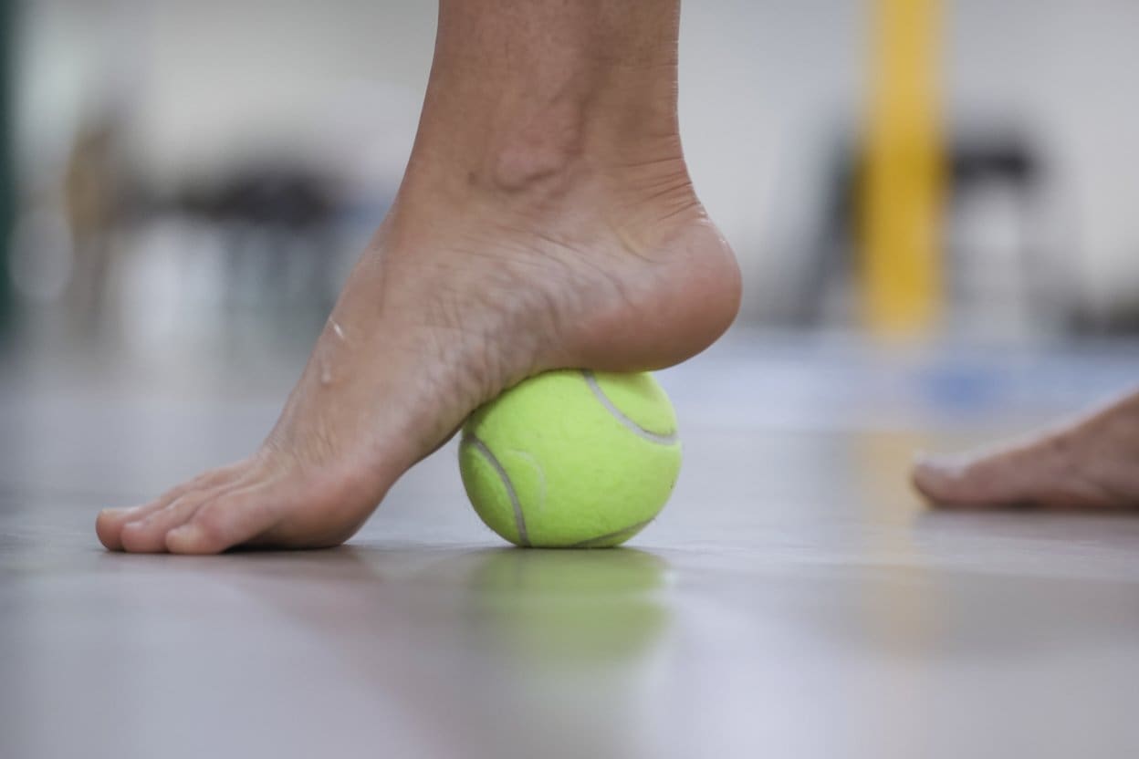 The Ultimate Guide to Transitioning to Barefoot Shoes - BareTread ...